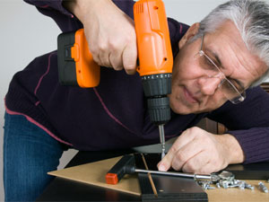 6 Useful Tricks To Repair Wood Furniture - Boldsky.com