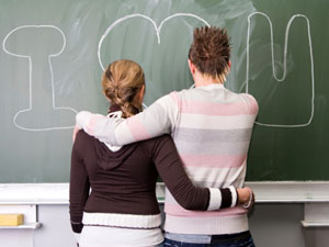 Real Love Story Of School Romance! - Boldsky.com