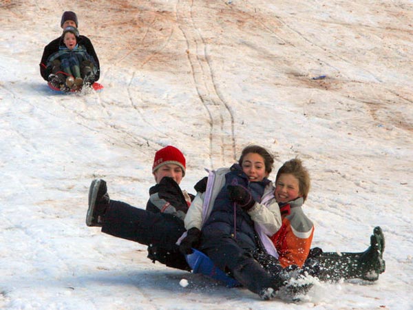 6 Winter Sports To Keep You Fit - Boldsky.com