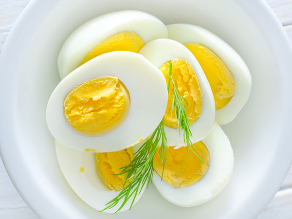 Do Egg Yolks Have Health Benefits? - Boldsky.com
