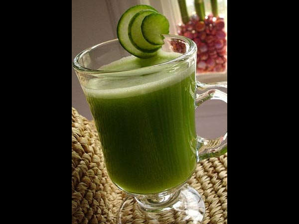 Health Benefits Of Drinking Wheat-Grass Juice - Boldsky.com