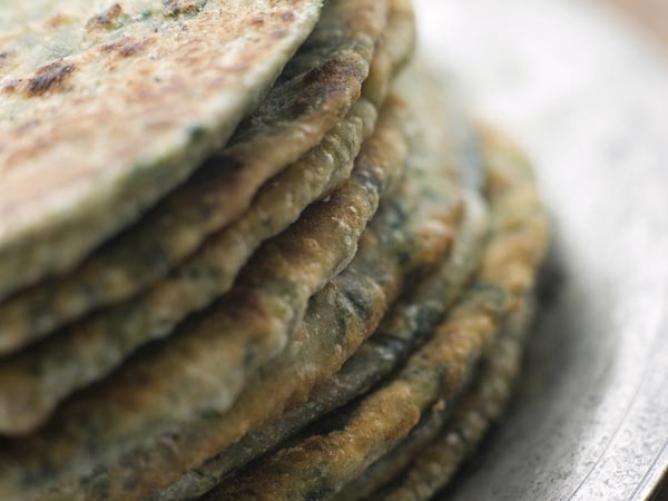 Stuffed Paneer Bajra: Roti Recipe - Boldsky.com