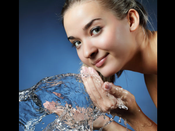 Hard Water Causes Skin Problems! - Boldsky.com