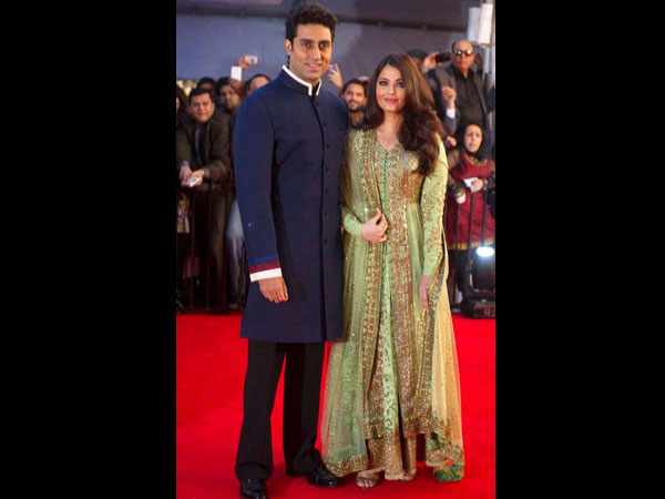 Red Carpet Fashion at TOIFA Awards 2013 - Boldsky.com