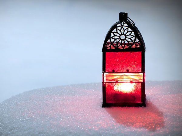 Types Of Lanterns To Decorate Your Home - Boldsky.com