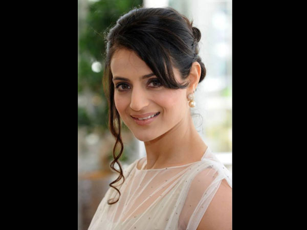 Stunning Ameesha Patel At Cannes - Boldsky.com
