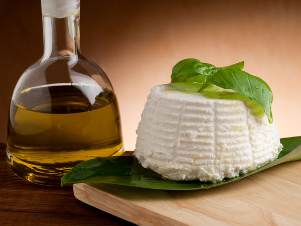 10 Healthy Types Of Cheese - Boldsky.com