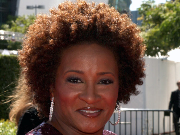 Celebrities Who Fought Breast Cancer - Boldsky.com