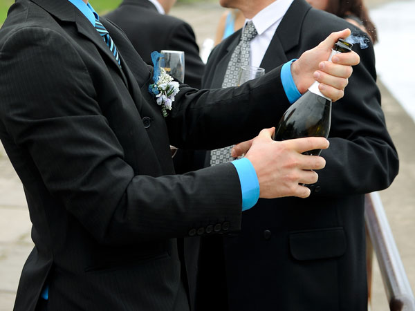 Choose The 'Best' Man For Your Wedding - Boldsky.com
