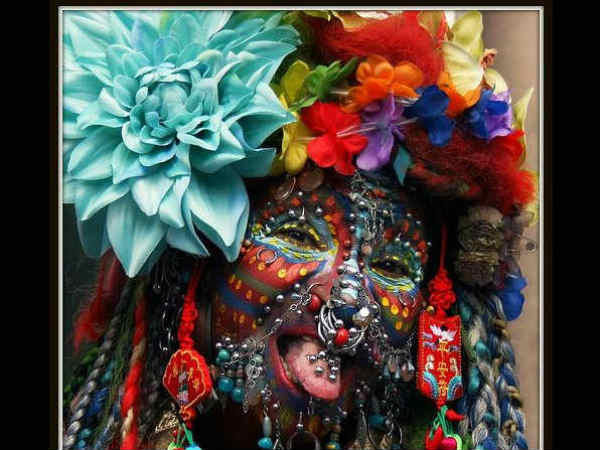 20 Strange N Weird Addictions From Around The World - Boldsky.com