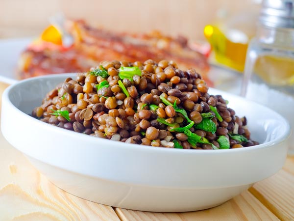 Sprouts Masala: Quick Breakfast Recipe - Boldsky.com