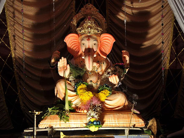 Creative Tips For Ganapati Decoration - Boldsky.com