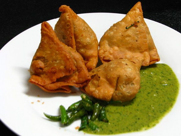 Indian Fried Snacks For The Evening - Boldsky.com