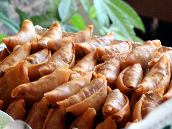 Types Of Samosas For An Evening Treat - Boldsky.com