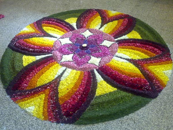 Creative Pookalam Designs For Onam - Boldsky.com