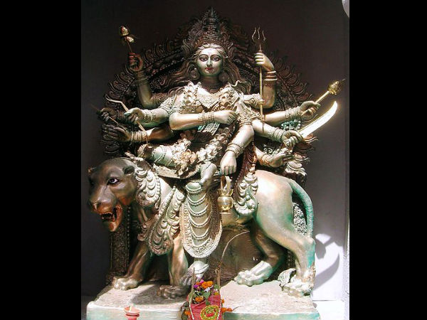 Navratri 2019: The Story Behind This Festival And Puja Vidhi For ...