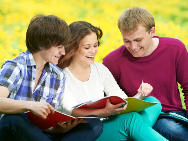 Impressing A Guy: What You Should Not Do! - Boldsky.com