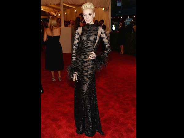 Most Revealing Dresses Of The Year: Pics - Boldsky.com