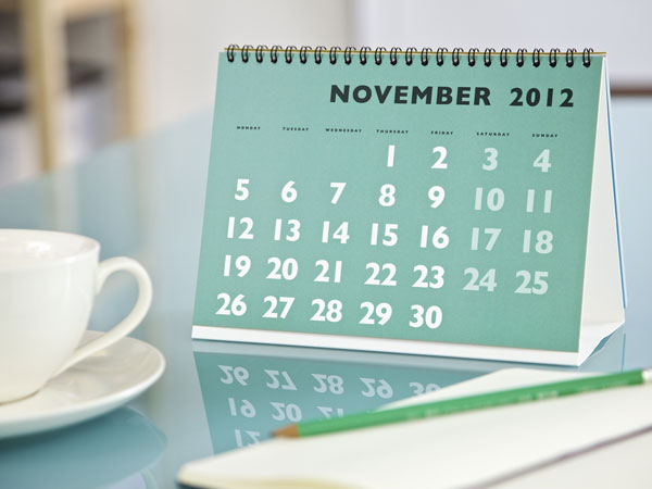 10 Creative Ways To Use Old Calendars - Boldsky.com
