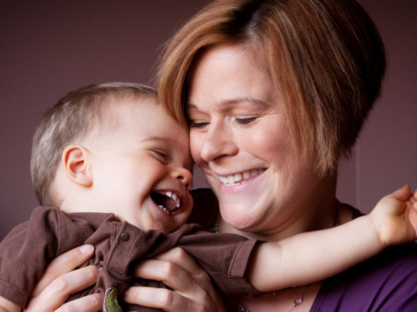 Effects Of Being An Overprotective Parent - Boldsky.com