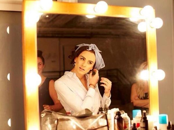 Weird Things Every Girl Does In Her Life