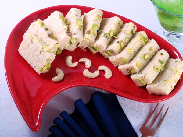 Exotic Bhang Recipes For Holi - Boldsky.com