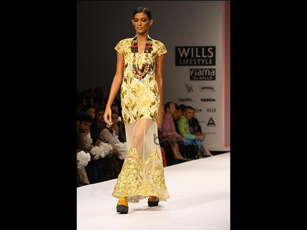 WIFW 2014 Day 5: The Best Of Jenjum Gadi - Boldsky.com