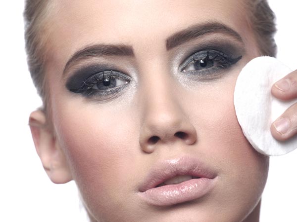 9 Beauty Tips For Slender Neck - Boldsky.com