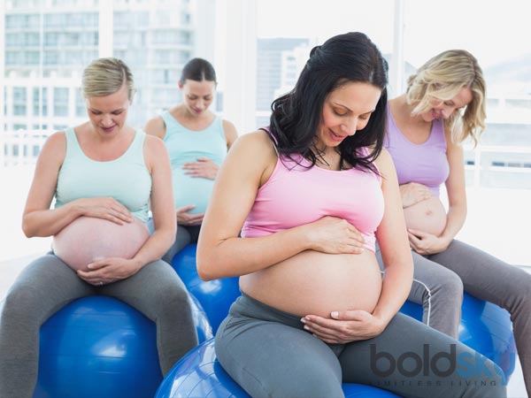 Dealing With Pregnancy Mood Swings: Video - Boldsky.com