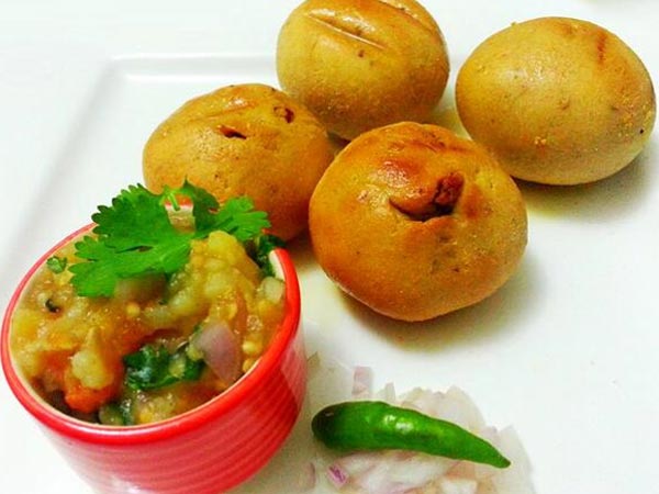 Sumptuous Litti Chokha Recipe: Bihar Special - Boldsky.com