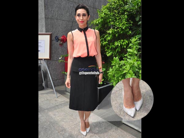 Karisma Kapoor Stuns In Black Skirt - Boldsky.com