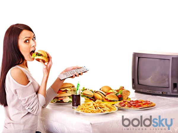 7 Tricks To Eat Less Food - Boldsky.com