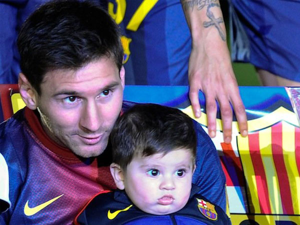 Footballers With Their Sons: Father's Day ’14 Spl - Boldsky.com