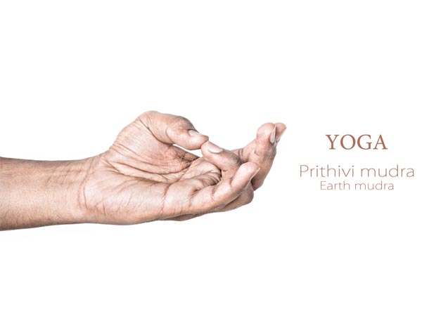 10 Basic Yoga Mudras & Their Health Benefits - Boldsky.com
