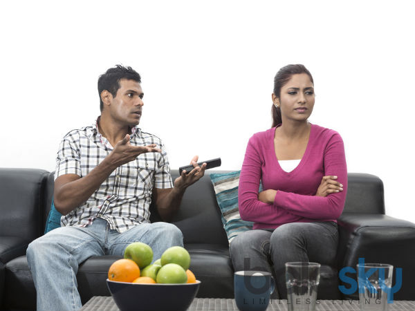 Cons Of A Live-In Relationship - Boldsky.com