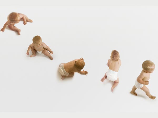 7 Things To Do When Baby Starts Crawling - Boldsky.com