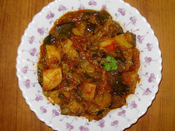 15 Aloo Recipes You Would Love To Relish This Shravan - Boldsky.com