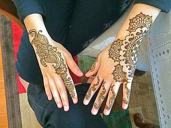 9 Festive Mehendi Designs For Rakhi - Boldsky.com