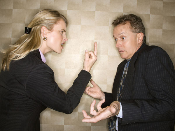 Effects Of Over Sharing In Relationships - Boldsky.com