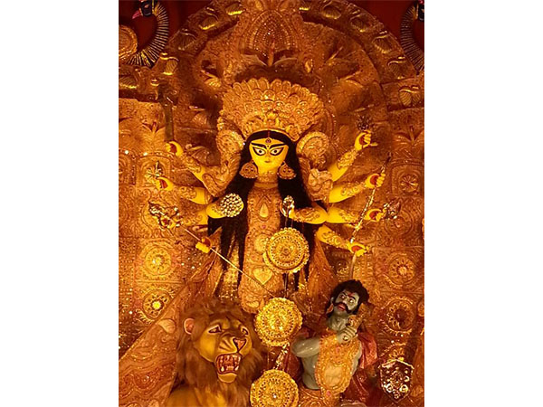 Durga Puja 2019: 9 Types Of Durga Idols You Must See - Boldsky.com