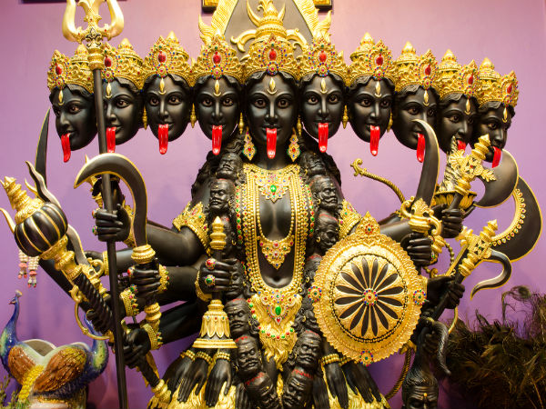 Reasons Why Aghoris Worship Goddess Kali - Boldsky.com