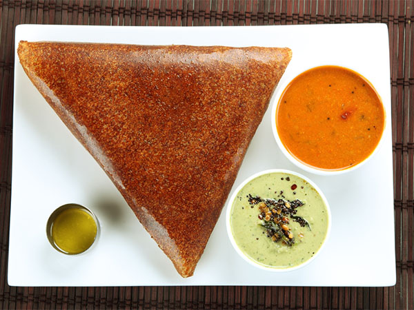 Easy And Healthy Brown Rice Dosa Breakfast - Boldsky.com