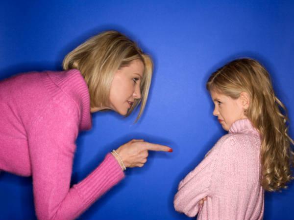 Handling Your Child's Complaints The Right Way - Boldsky.com