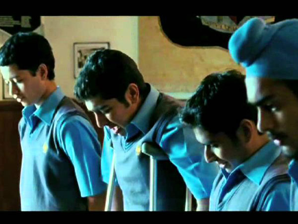 10 Best Excuses To Bunk Classes - Boldsky.com