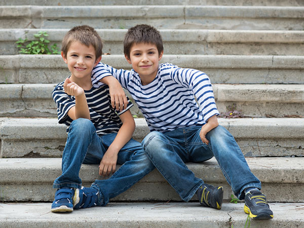 6 Reasons Why Your Brother Is The Best Person - Boldsky.com