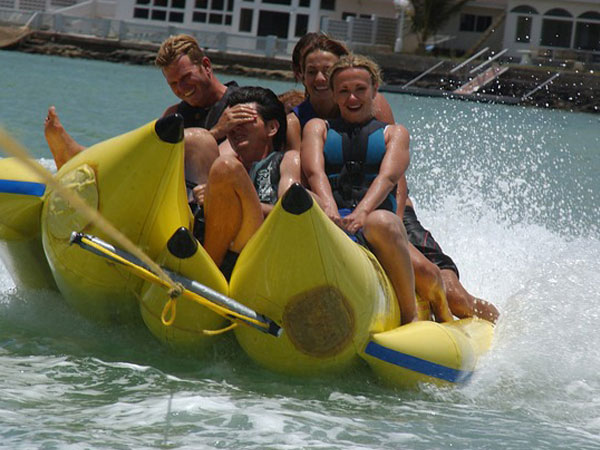 10 Awesome Ways To Enjoy Your First Date - Boldsky.com