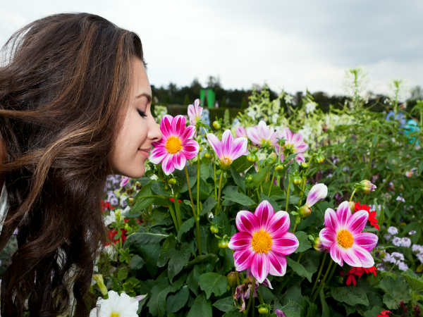 10 Ways To Smell Good All Day In Summer - Boldsky.com