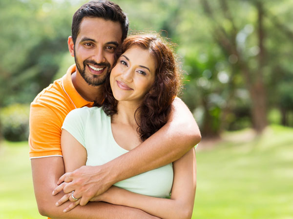 Simple Habits For A Lasting Marriage - Boldsky.com