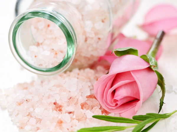 12 Surprising Uses Of Table Salt That You Never Knew - Boldsky.com