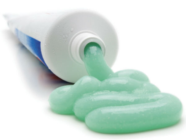 10 Surprising Things That Ruin Teeth - Boldsky.com